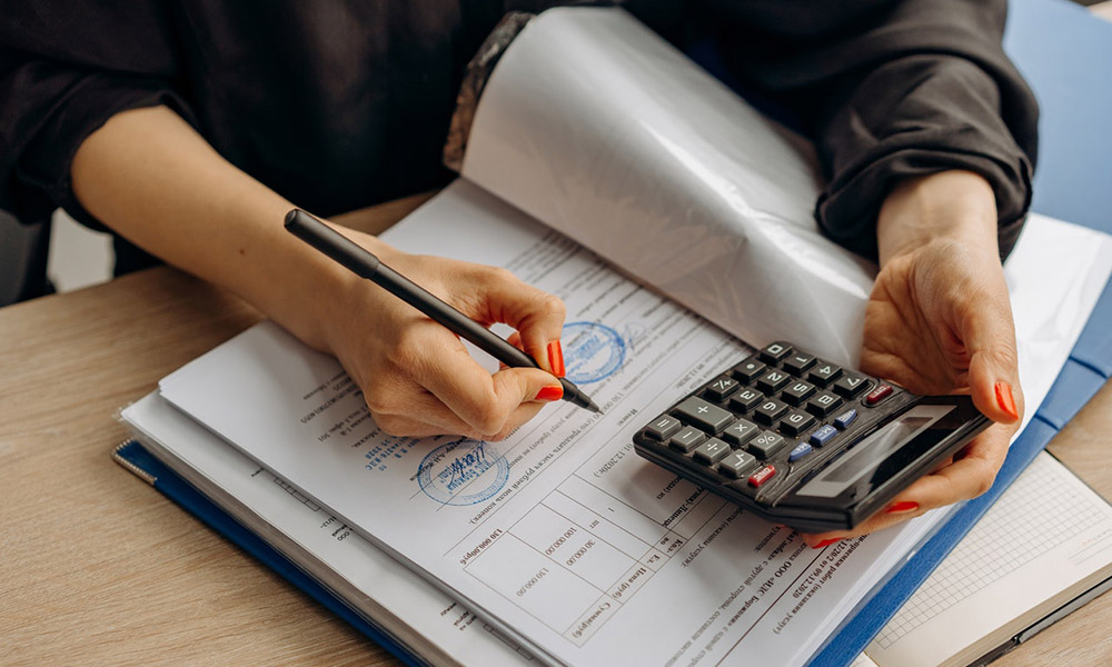 Checklist's top 10 tips for getting your finances in order - Checklists